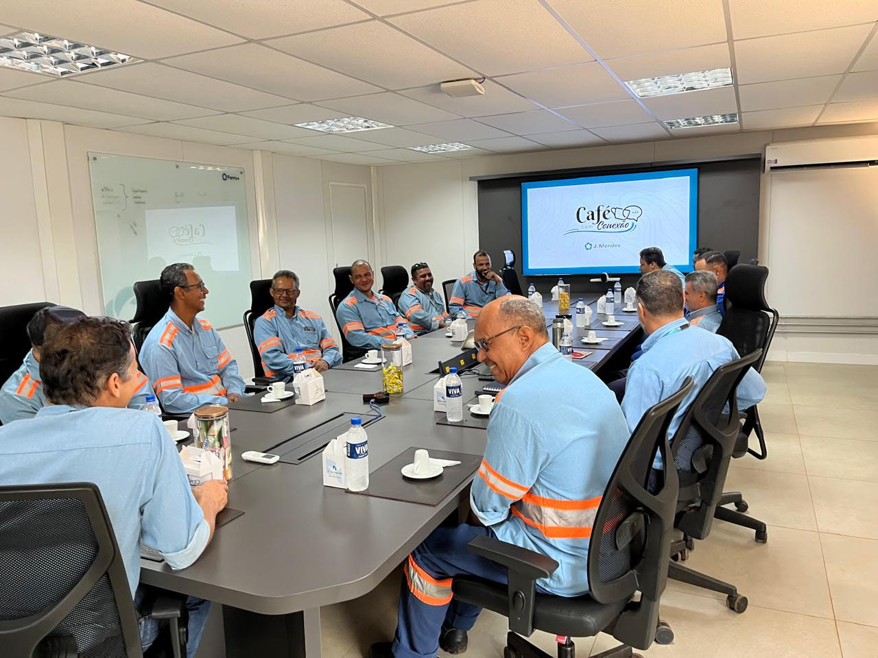 Café Conexão: J. Mendes promove integração e diálogo aberto entre ...