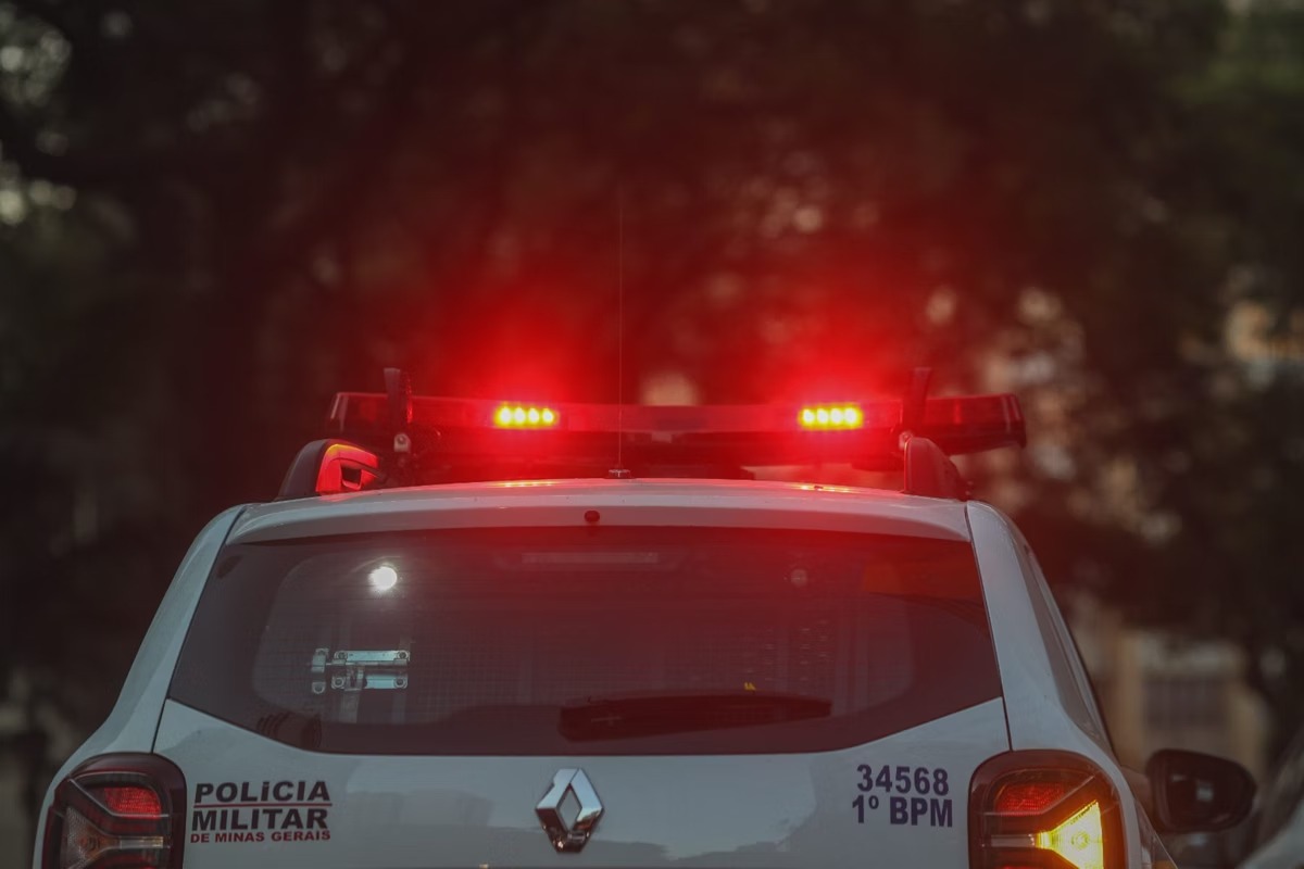 Mãe Deixa Filha De 2 Anos Sozinha Em Casa Para Ir Caminhar E é Presa
