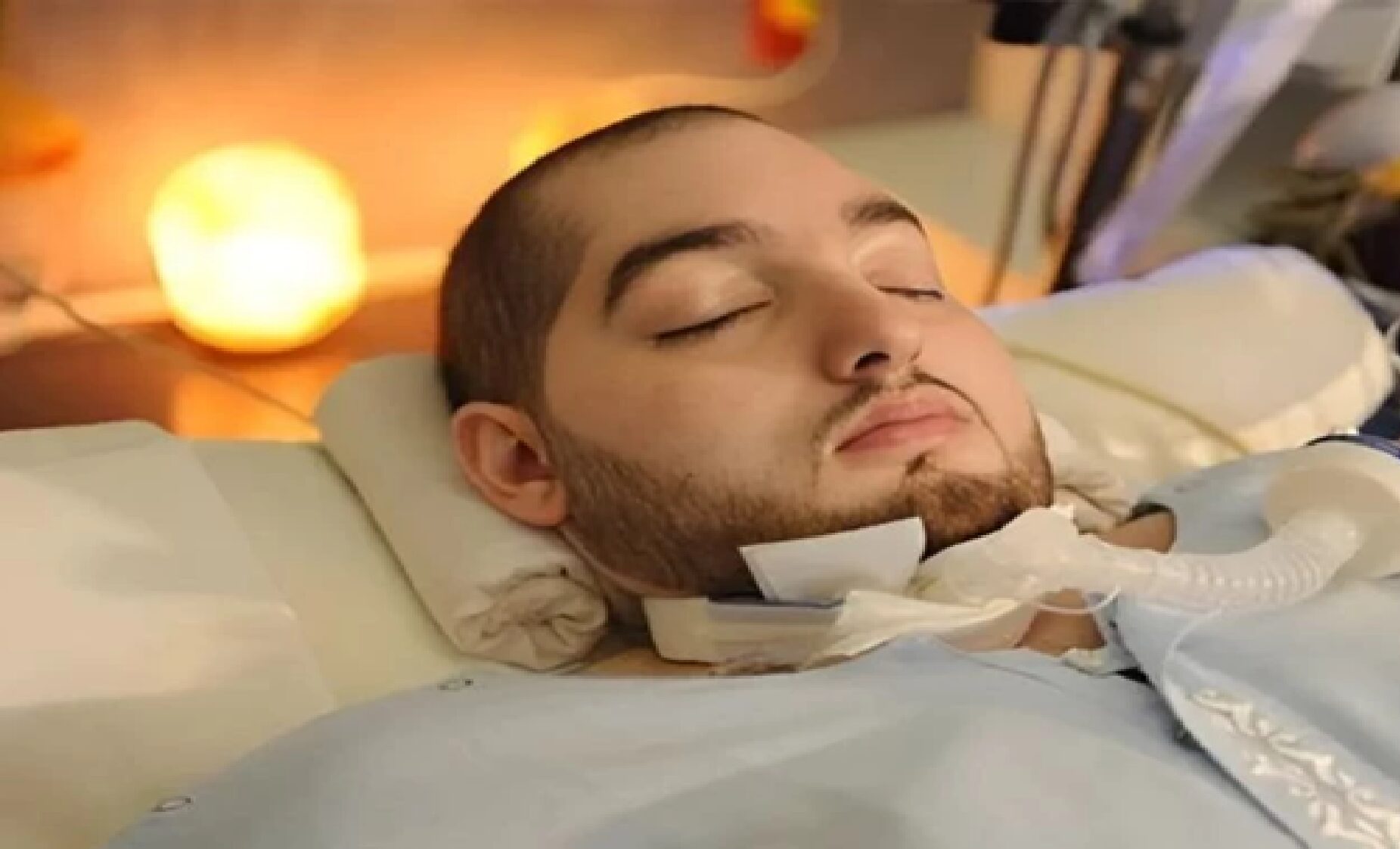 “Príncipe Adormecido” completa 20 anos em coma e comove o mundo com história de fé e resistência ...