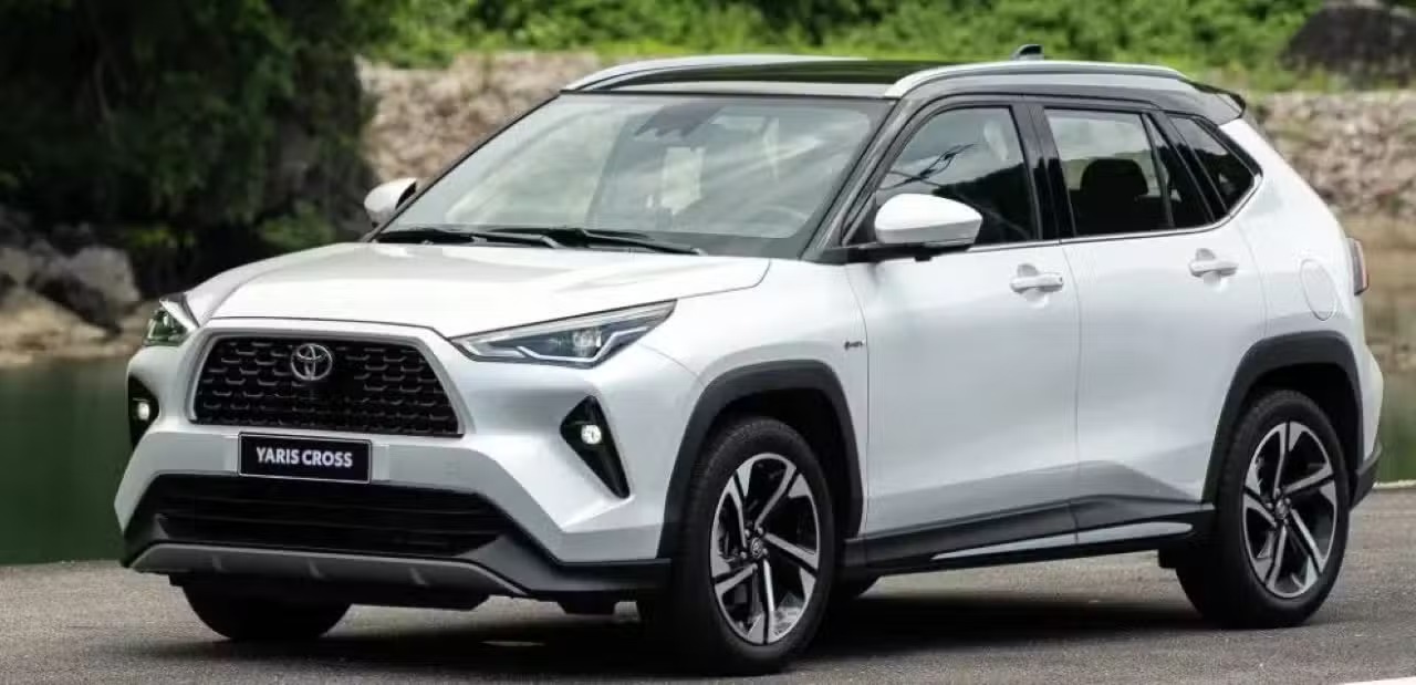 Novo Yaris Cross 2025 da Toyota chega por R$ 135 mil com motor híbrido e design moderno ...